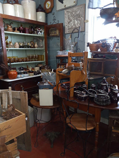 Monroe Furniture Center - Furniture Expertise at 110 W 6th St, Monroe ...