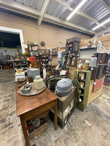 Cleo's Furniture - Furniture Expertise at 605 Albert Pike Rd, Hot ...