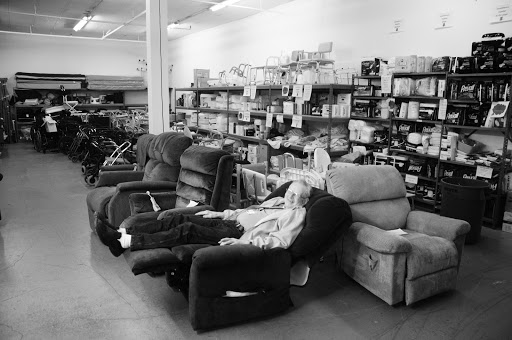 MSHH Donor Closet - Furniture Expertise at 409 Howell Way, Edmonds, WA ...