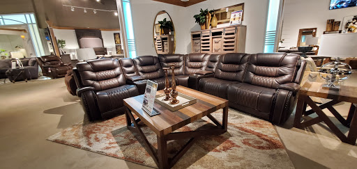 Havertys Furniture Outlet - Furniture Expertise at 4545 E Colonial Dr ...